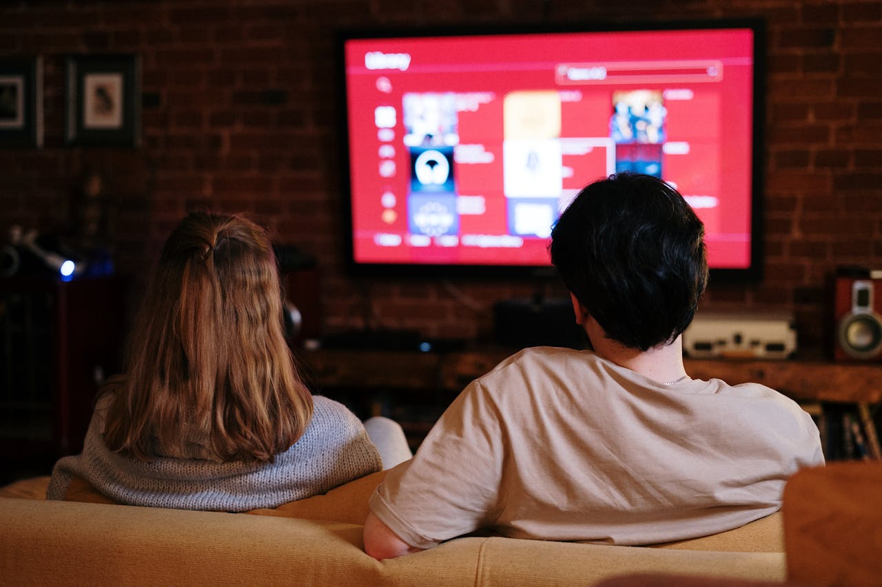 Rekomendasi Platform Streaming Film Terlengkap di 2025 | XL SATU