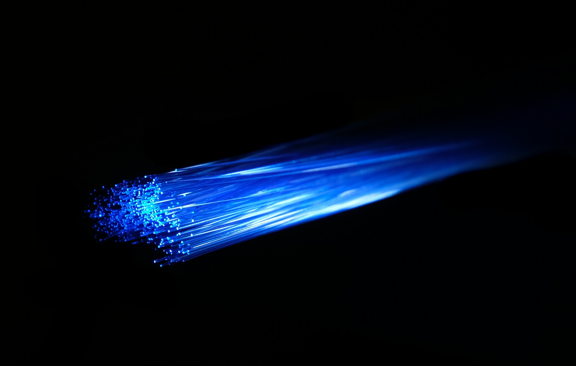Sudah Tahu Apa Itu Fiber Optik? Cek Informasinya Di Sini | XL SATU