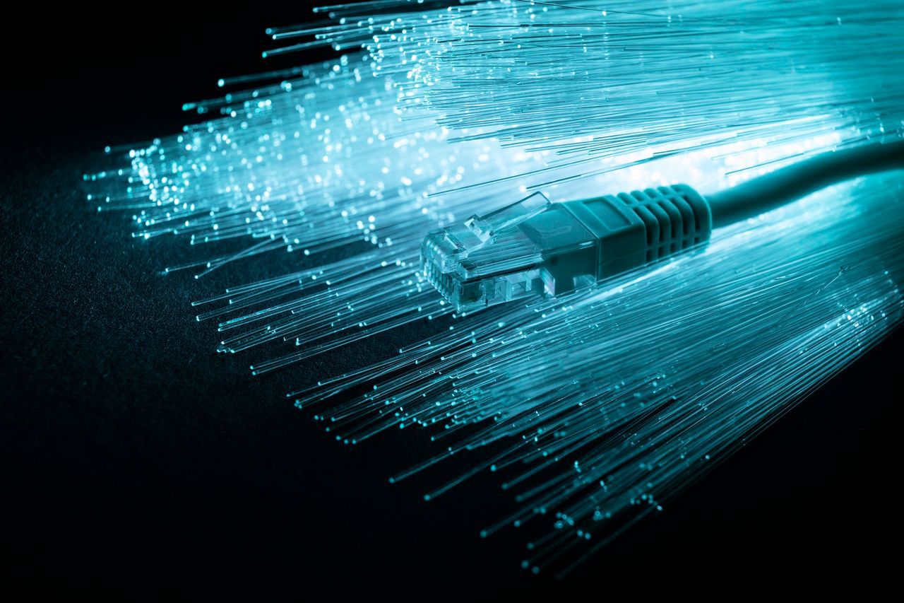 Hybrid Fiber Coaxial: Pengertian, Komponen, dan Cara Kerjanya | XL SATU